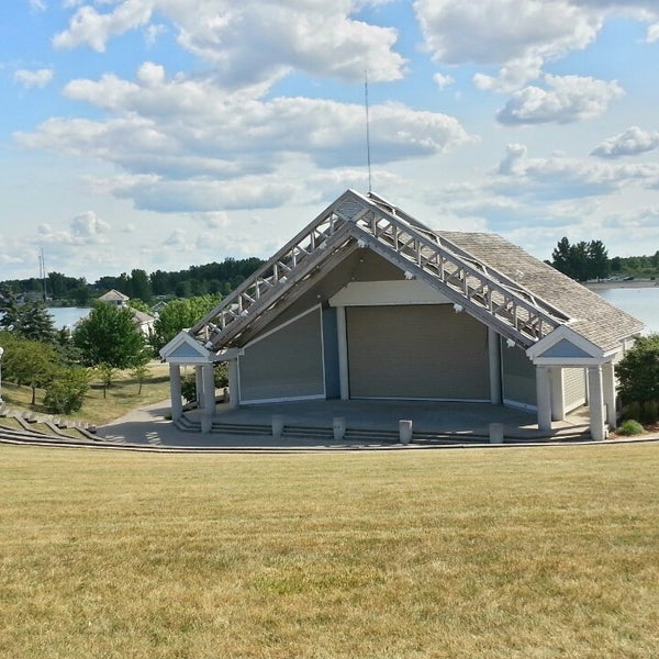 Maumee Bay State Park Amphitheater - Amphitheater in Oregon