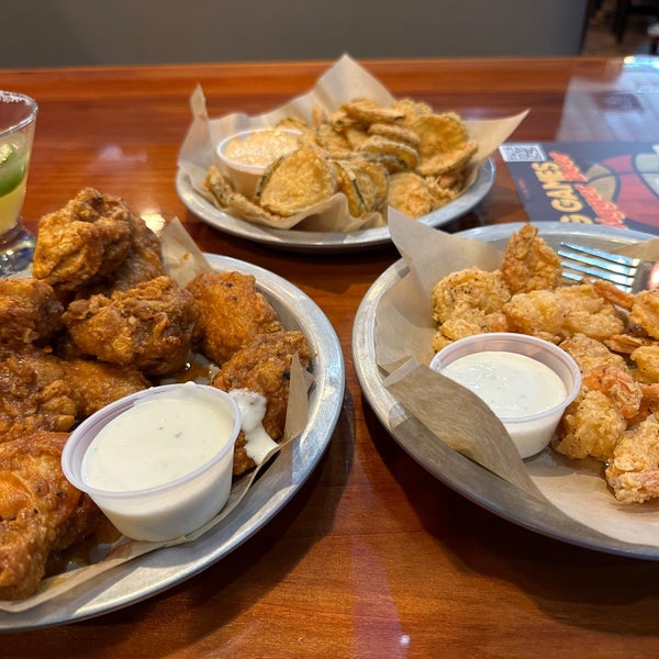 Hooters - Downtown Atlanta - Atlanta, GA