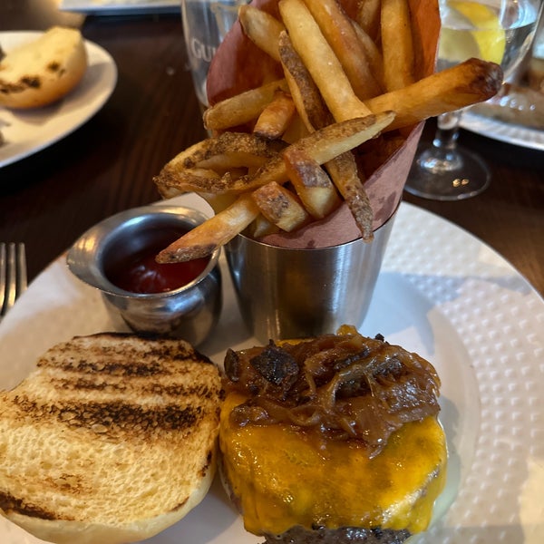 Mirabelle Restaurant & Tavern - 150 Main St