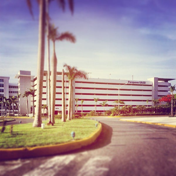Photos at Universidad Autonoma de Santo Domingo (UASD) - Ciudad ...