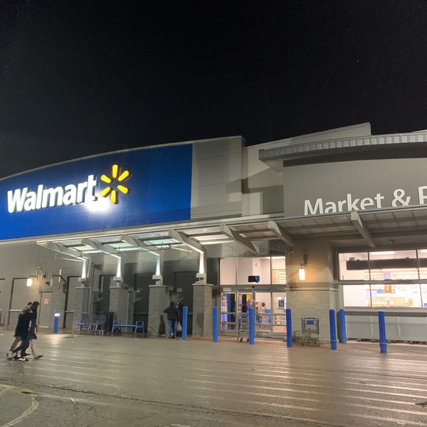 Walmart Supercenter - Big Box Store in Villa Park
