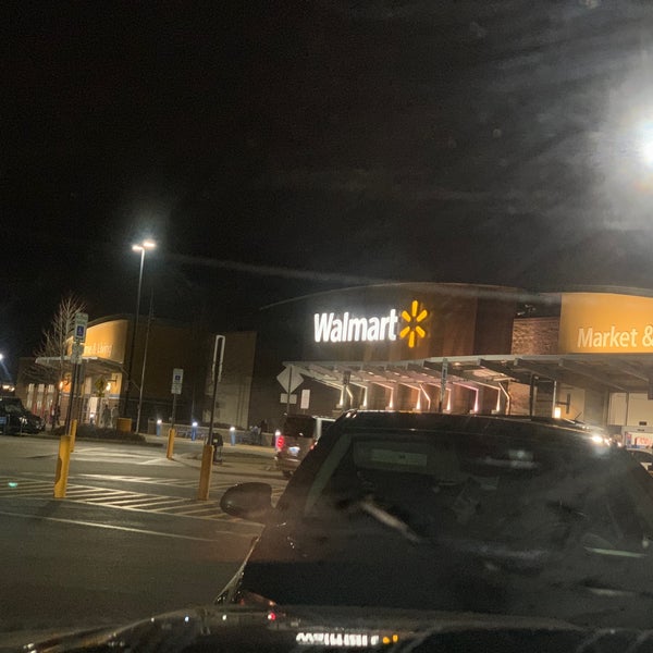Walmart Supercenter - Big Box Store in Bolingbrook