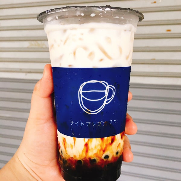 Light Up Cafe (ไลท์อัพคาเฟ่) - 373 visitors