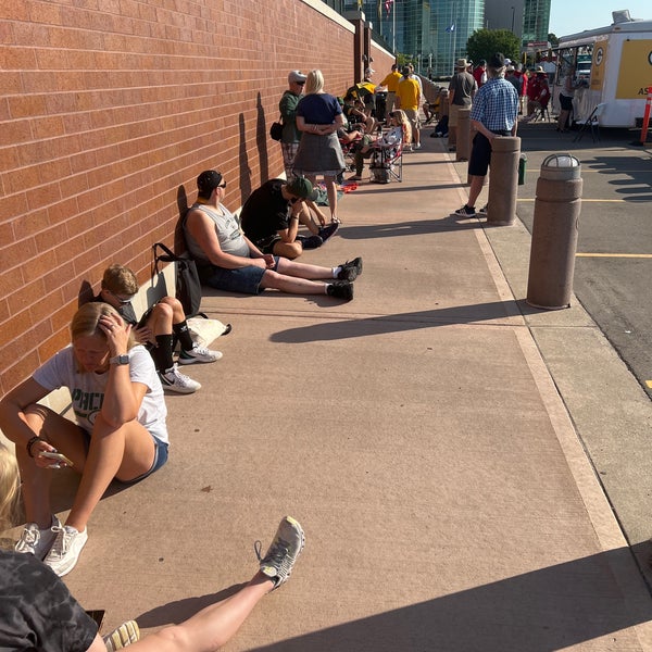 Ray Nitschke Field - 8 tips