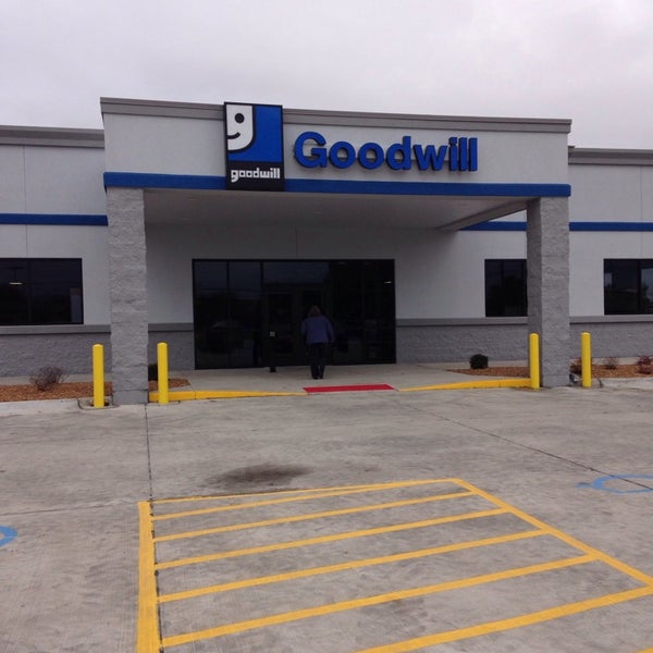 Goodwill - Vintage and Thrift Store