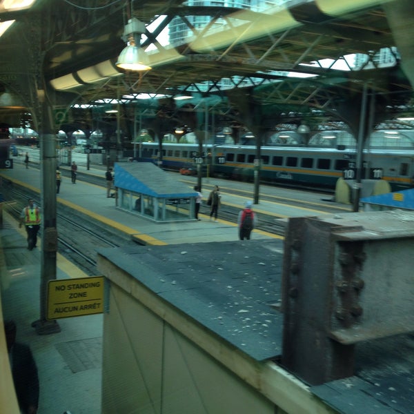 Union Station Platform 10 - Platform in Toronto