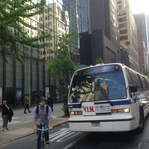 MTA Bus - E 57 St & 5 Av (M31/M57) - Midtown East - New York, NY