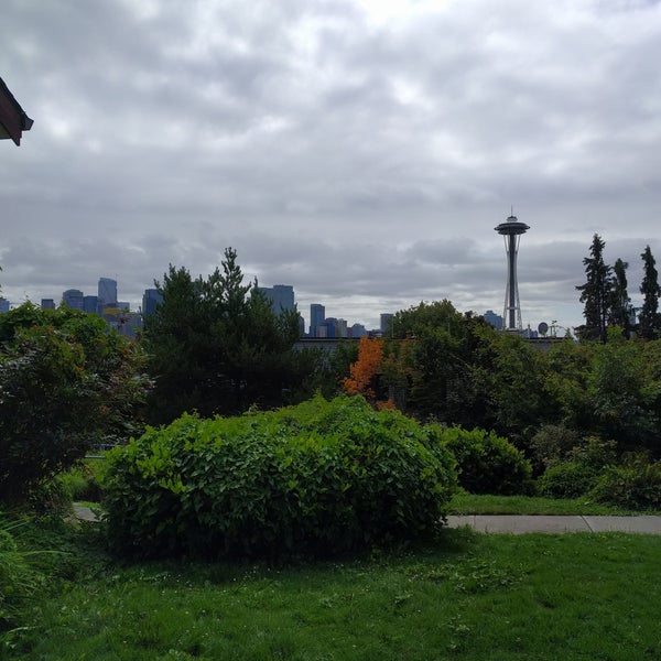 Ward Springs Park - Lower Queen Anne - Ward St. & 4th Ave. N