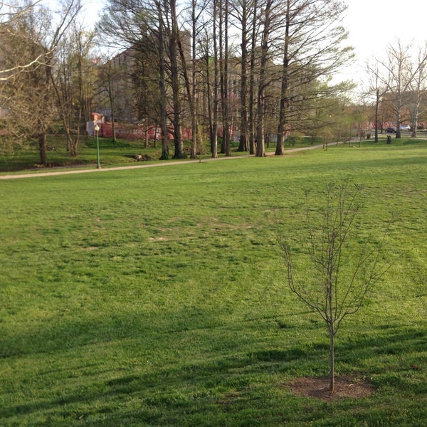 Photos at Dunn Meadow - Indiana University - 8 tips from 426 visitors