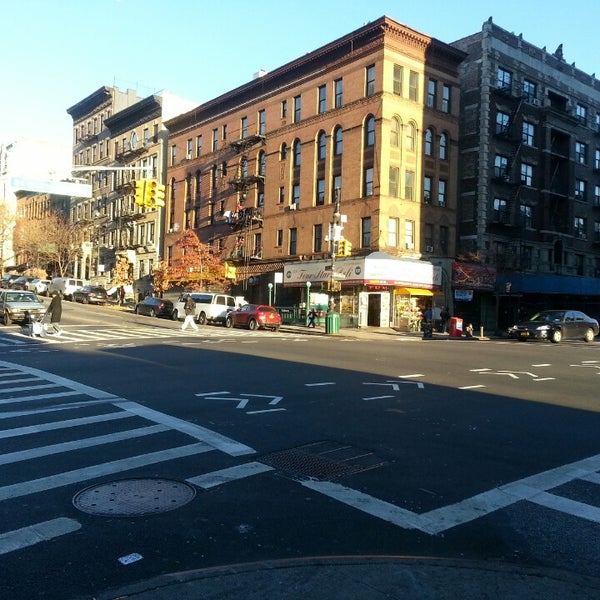 145th Street / Saint Nicholas Avenue (Manhattan, NY) - Road in New York