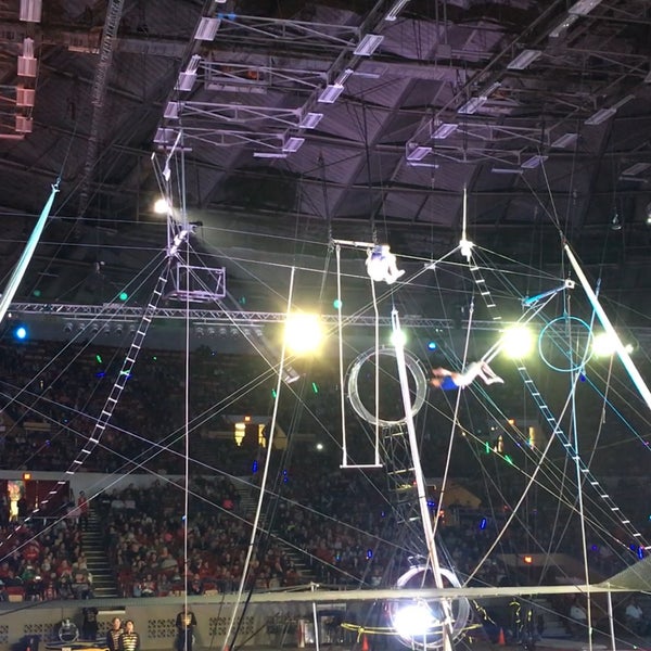 Photos at Veterans Memorial Coliseum at the Alliant Energy Center ...