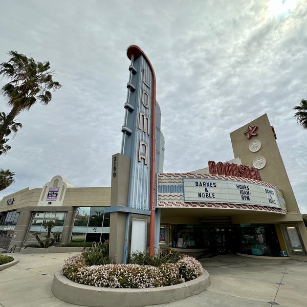 Bookstar - Bookstore in San Diego