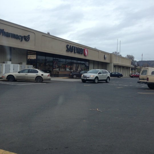 Safeway - Grocery Store