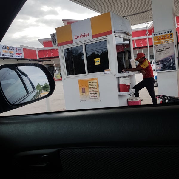 Shell - Fuel Station in San Rafael