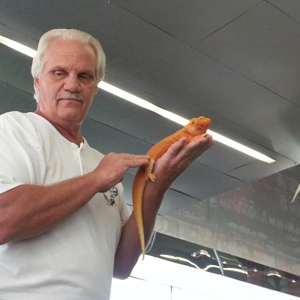 Harmon Library - Central City South - 1325 S 5th Ave