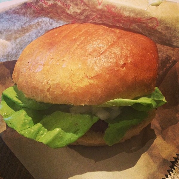 Leskovački roštilj „016" - Зрењанин, Autonomna Pokrajina Vojvodina