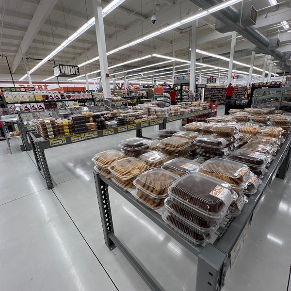 WinCo Foods - Grocery Store in Morningside