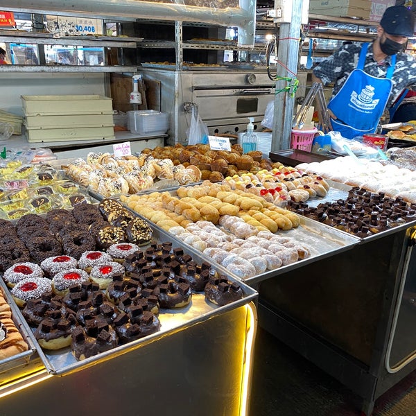 ตลาดนัดเจ้าฟ้าวาไรตี้ (Chaofa Variety Weekend Markets) - ถ.วิรัชหงษ์หยก