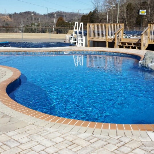 Aurora Pool, Spa & Billiard Gallery - 1 tip