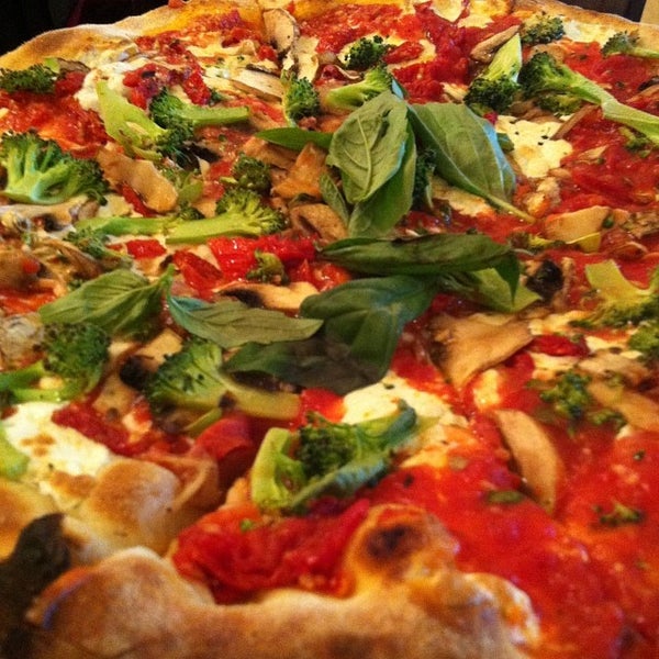 Patsy's Pizzeria - Upper East Side - 206 E 60th St
