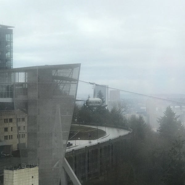 OHSU-VAMC Skybridge - 3 tips from 191 visitors