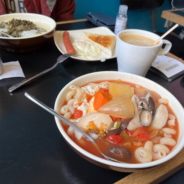 Wo Ping Restaurant 和平餐室 - Hong Kong Restaurant in 小沥源