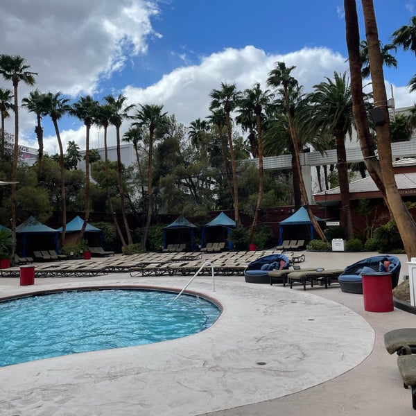 Treasure Island Las Vegas Pool