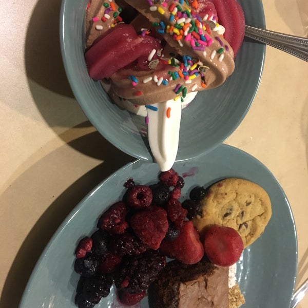 Watterson Dining Commons - 9 tips from 408 visitors