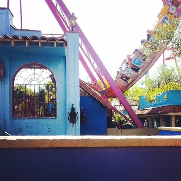 Photos at Dragon Swing - Theme Park Ride / Attraction