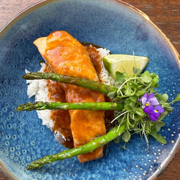 Smallworld Cafe - Mediterranean Restaurant