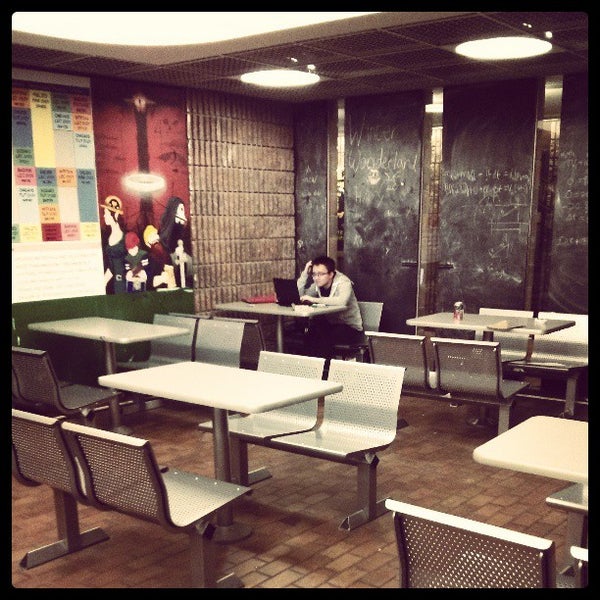 The Pit (Sandford Fleming Atrium) - University - Toronto, ON