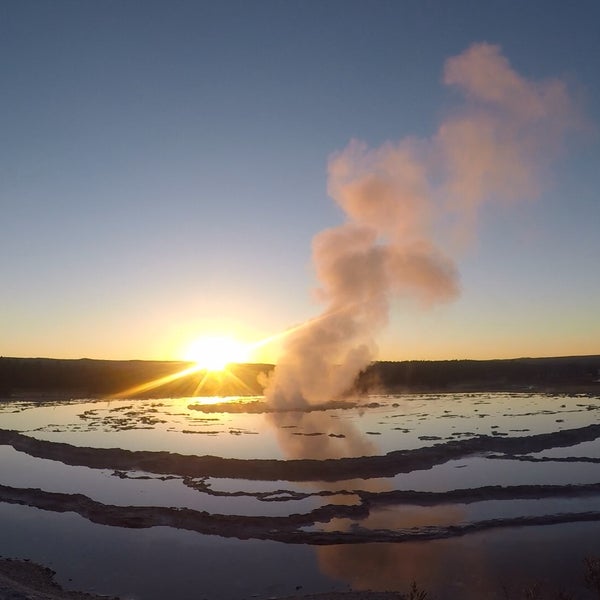 Great Fountain Geyser - Hot Spring