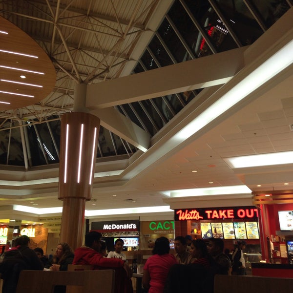 KFC - Fast Food Restaurant in Toronto