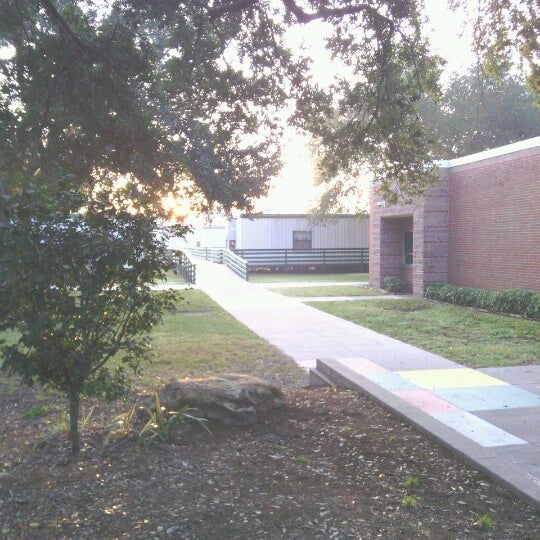 Gocio Elementary School - Sarasota, FL