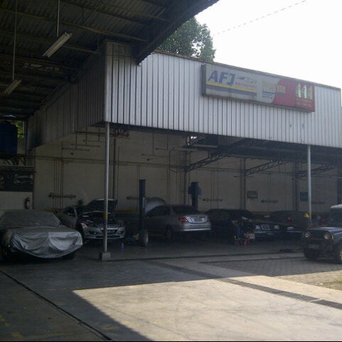 AFJ motorsport - Duren Sawit - 4 tips from 153 visitors