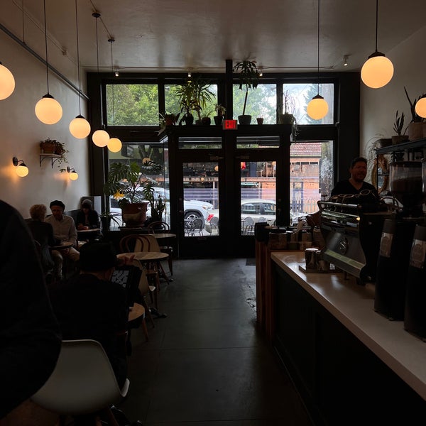 Sterling Coffee Roasters - Northwest District - 43 tips from 1102 visitors