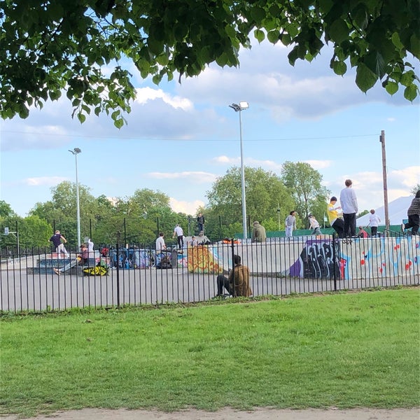 Clapham Common Skatepark - Clapham Common - 10 Rookery Rd