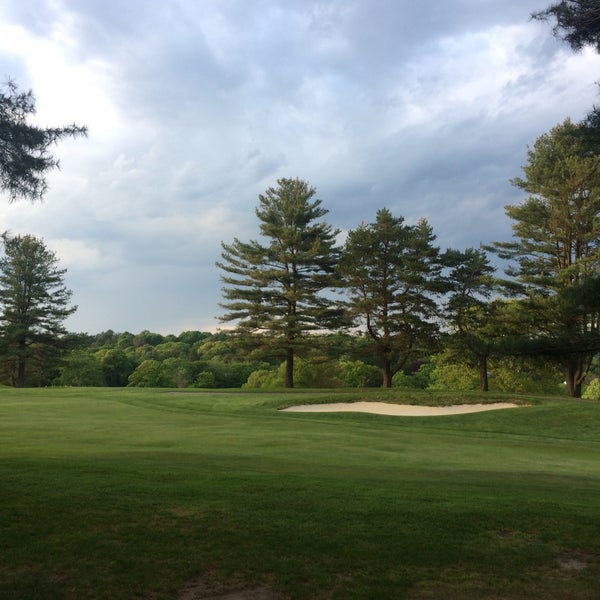 Fresh Pond Golf Course - Golf Course in Cambridge