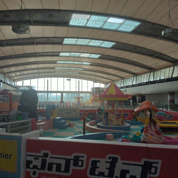 Mantri Square - malles - #1, Sampige Road, Malleswaram
