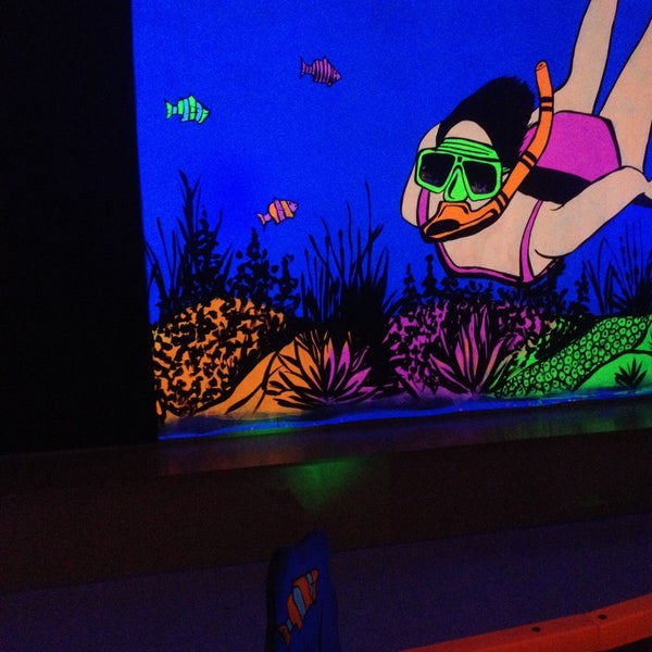 Glow Golf - Arcade in Springfield