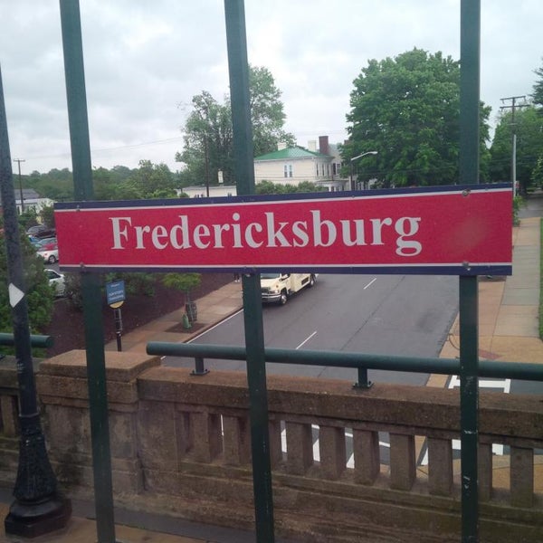 Fredericksburg VRE/Amtrak Station (FBG) - Train Station in Fredericksburg
