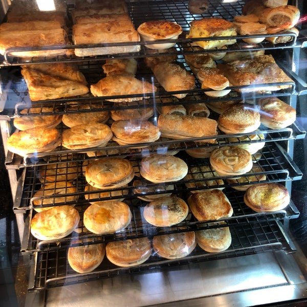 Main Beach Bakery - 24 Tedder Ave.