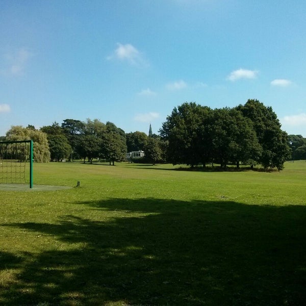 Horsforth Hall Park - Horsforth - 6 tips from 188 visitors