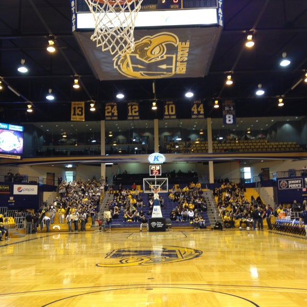 Photos at Memorial Athletic & Convocation (MAC) Center - 7 tips