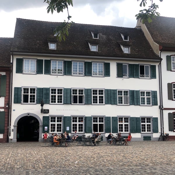zum Isaak - Altstadt Grossbasel - Münsterplatz