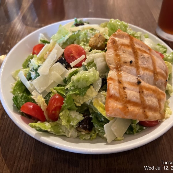 Hub - American Restaurant in Tucson