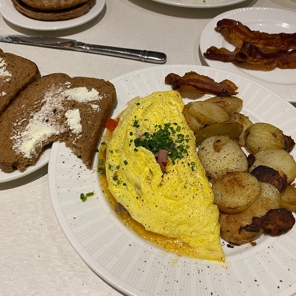 Rusty's Bistro - 1160 Gulf Blvd
