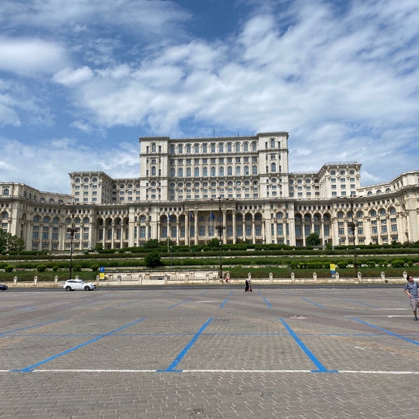 Piața Constituției - Sector 5 - Bd. Libertății