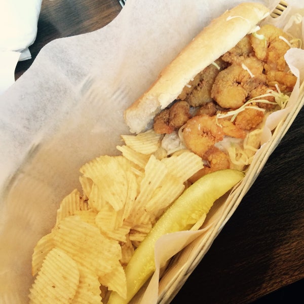 Chris' Po-Boys - 1930 W Pinhook Rd