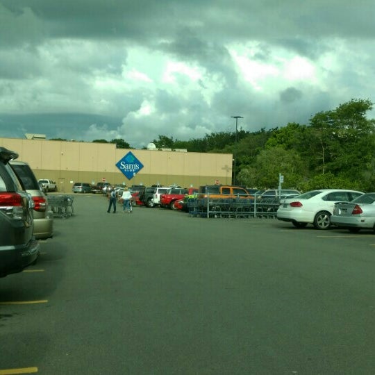 Photos at Sam's Club - 3 tips from 347 visitors